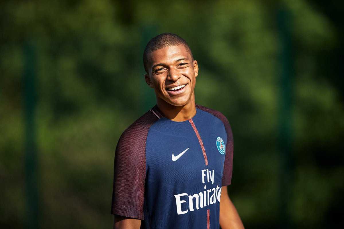 Mbappé: "Al Psg per vincere tutto e fare la storia. Su Neymar..."
