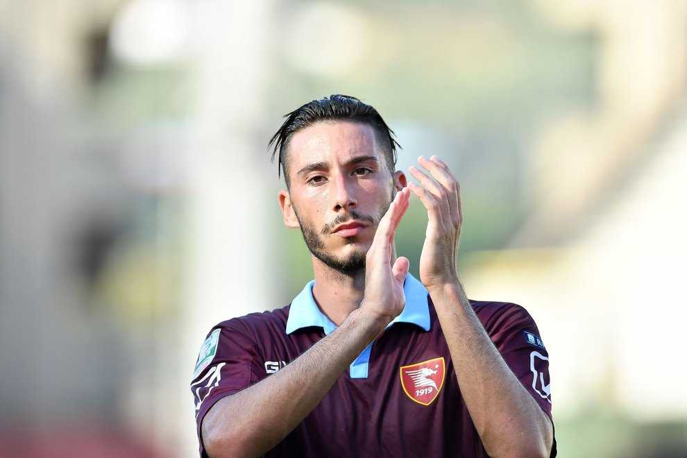 SPROCATI, ARTISTA DELLA SALERNITANA: GOL, ASSIST E... SCUSATE IL RITARDO
