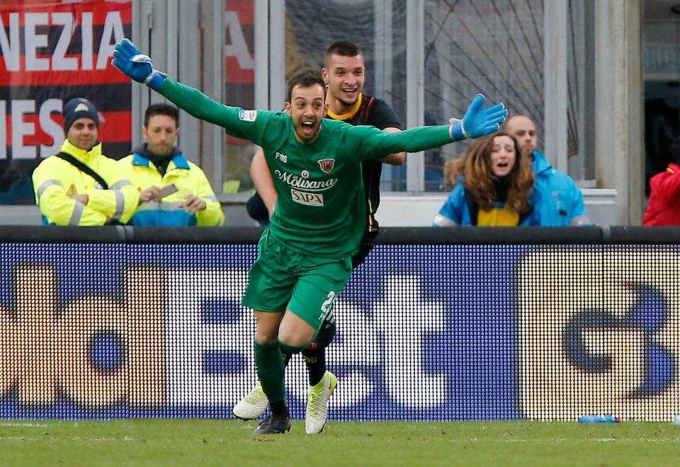 Brignoli, 16 anni dopo Taibi: è il 5° portiere in gol nella storia della A