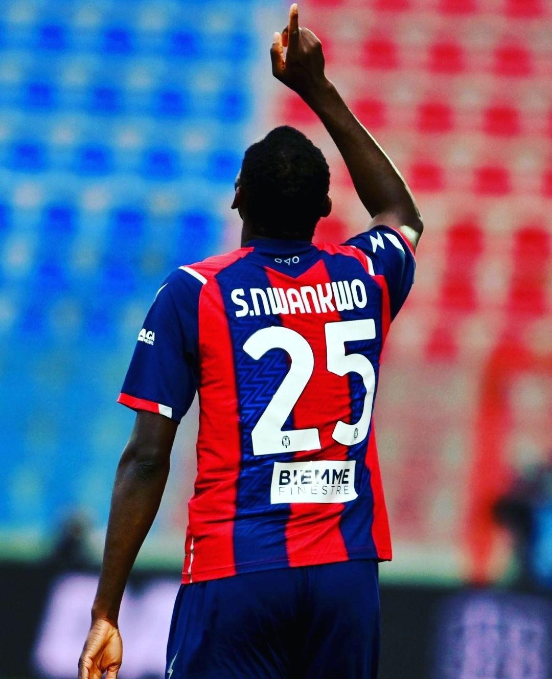 Simy saluta il Crotone: "Grazie per aver reso uomo un ragazzino della ...