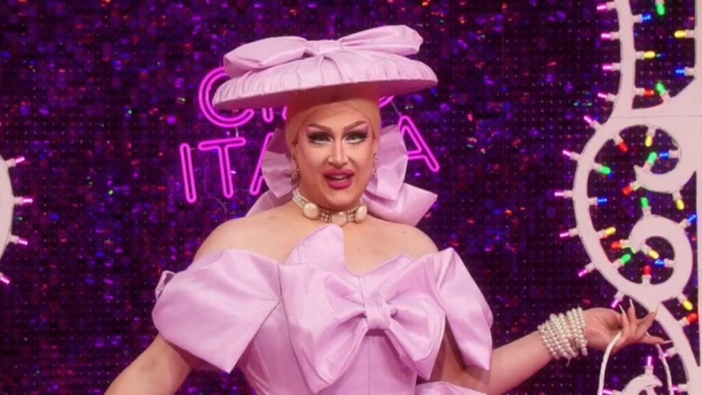 La prima puntata di Drag Race Italia è Nehellenia show, Obama villain