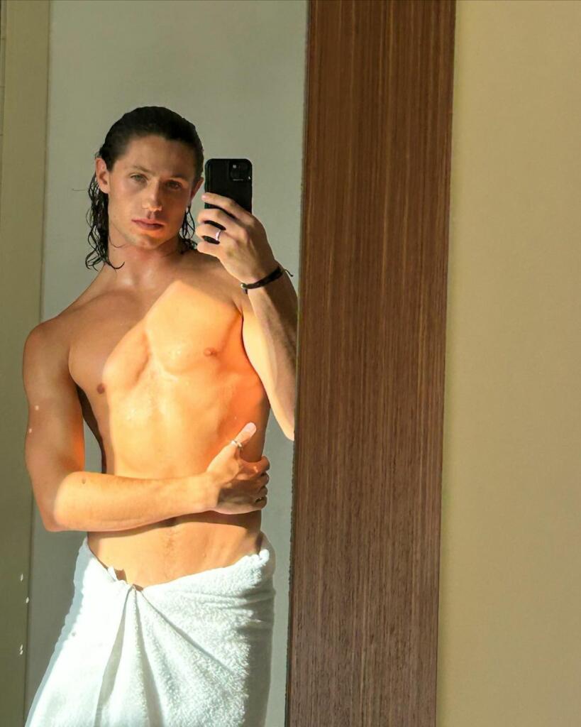 Dustin Taylor: chi è il ballerino australiano di Amici amico di Isobel