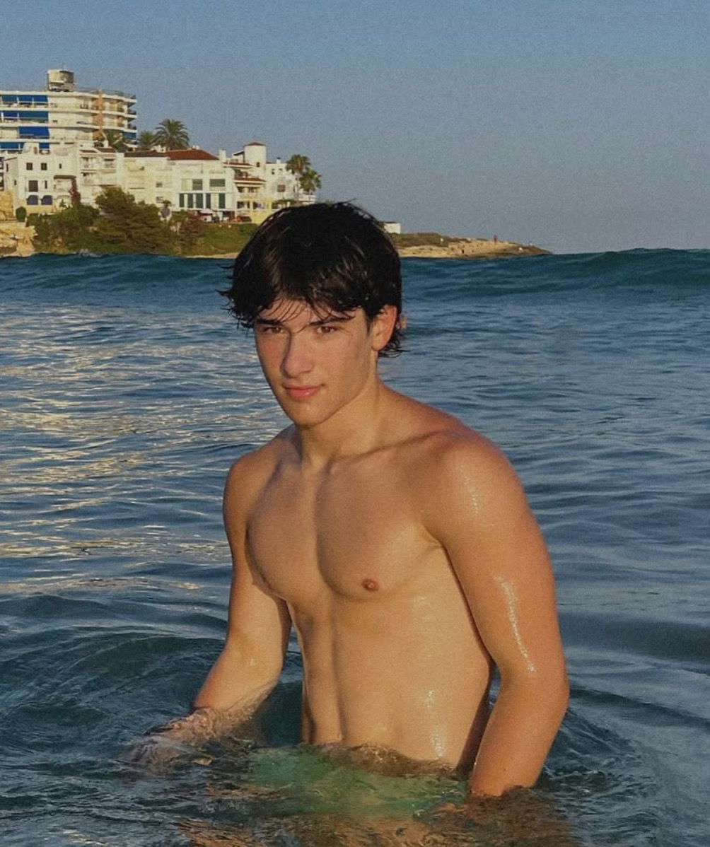 Matteo Santoro e il fidanzato Max Liñan ai Mondiali di Singapore