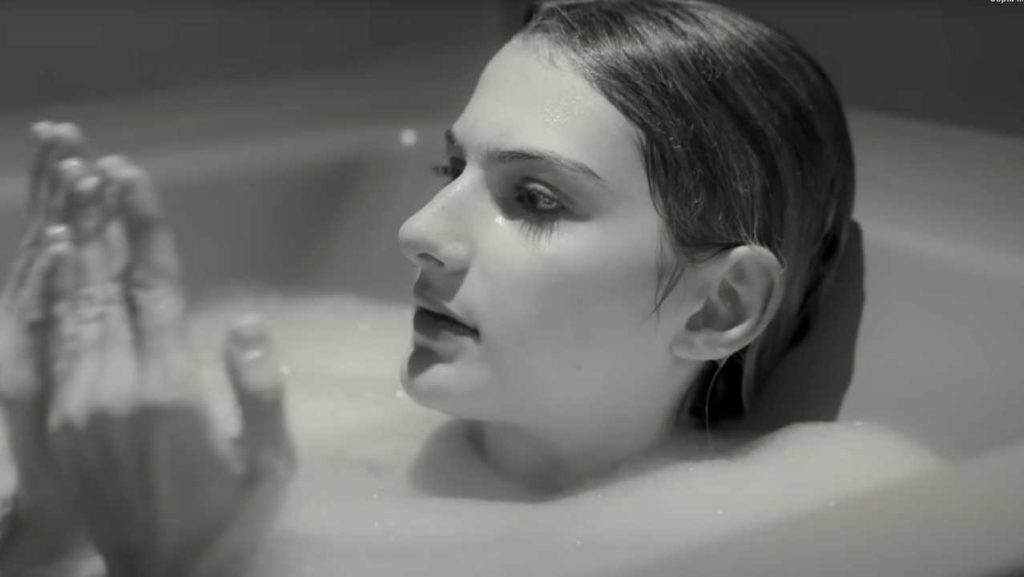 Martina Ceretti, nel video con Ramazzotti: "Mondo dello spettacolo"