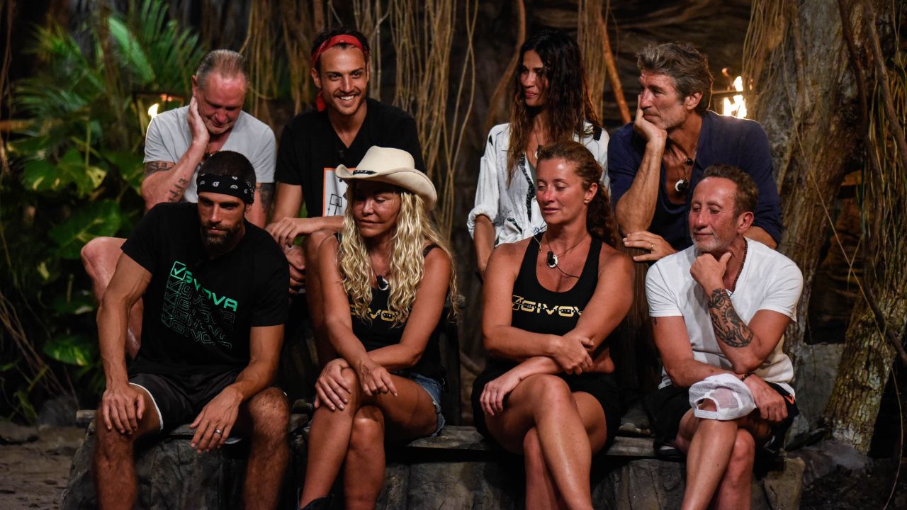 Isola dei Famosi 2021, un naufrago verso l’abbandono: ecco il motivo Isola dei Famosi 2021, un naufrago verso l’abbandono: ecco il motivo