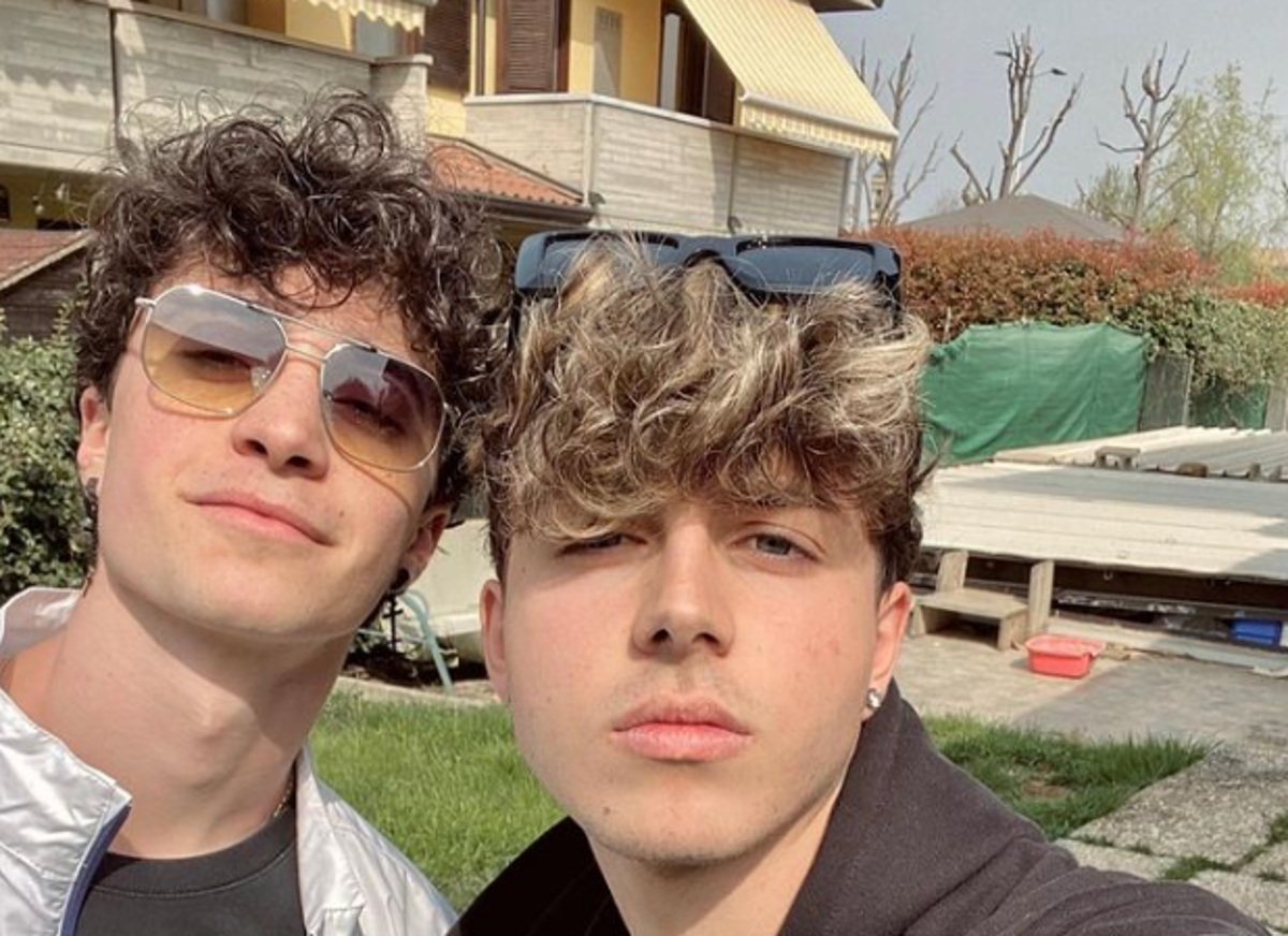 Mattia Zenzola ritrova Christian Stefanelli: l’abbraccio dopo Amici 22