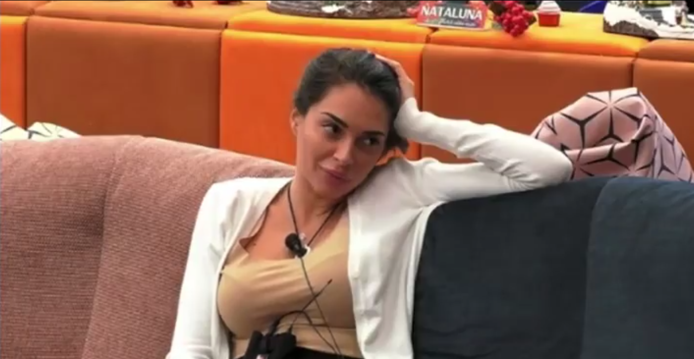 Greta Rossetti si è fatta il botox alle ascelle: ecco il particolare motivo