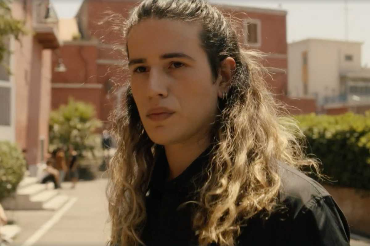 Chi è la fidanzata di Francesco Panarella? La vita dell’attore di Mare ...