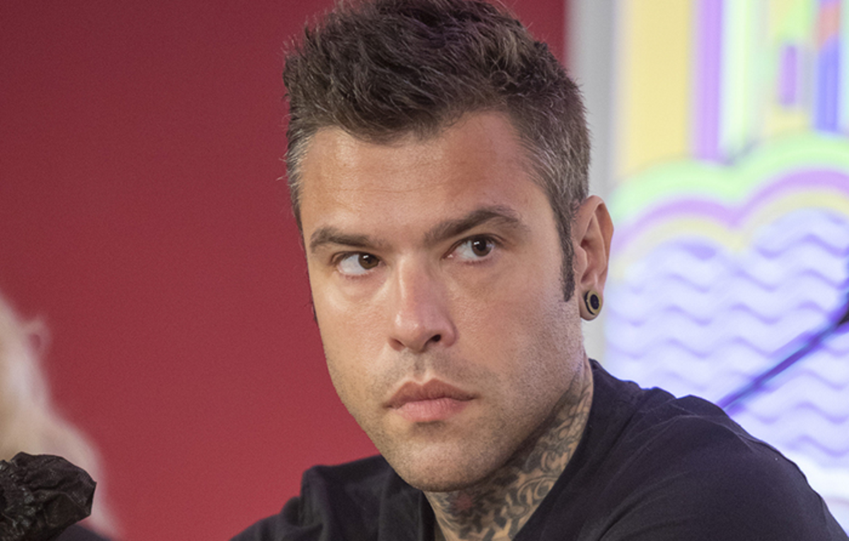 Fedez "limonava con un'altra a Parigi!", la bomba dell'ex del GF Vip