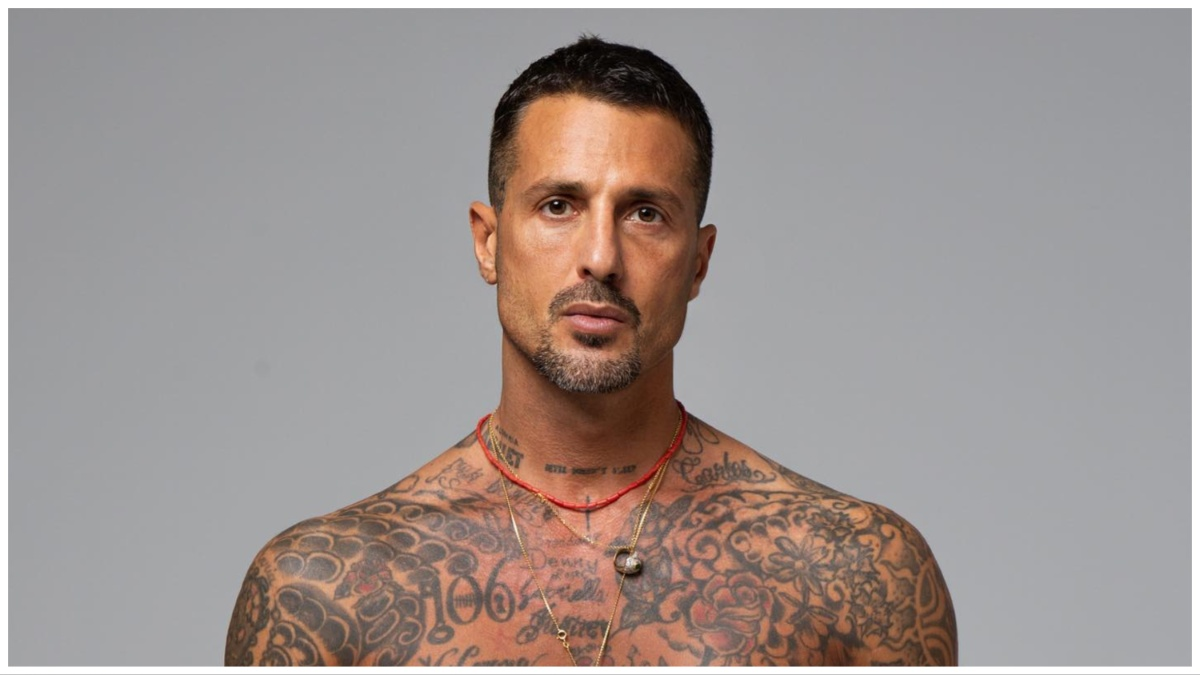 "Ciccione dai capelli rossi": Fabrizio Corona choc a Cavarzere