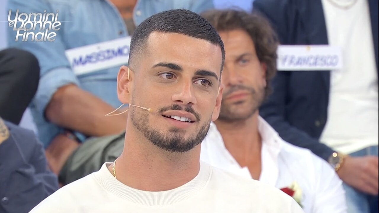 Ecco perché Alessio Pecorelli è stato cacciato da Uomini e Donne