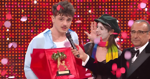 Chi è Tony Effe, vero nome e perché si chiama così: il passato