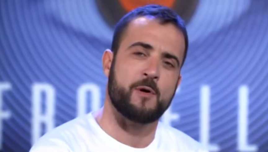 Danilo Aquino, post razzisti e omofobi su Facebook