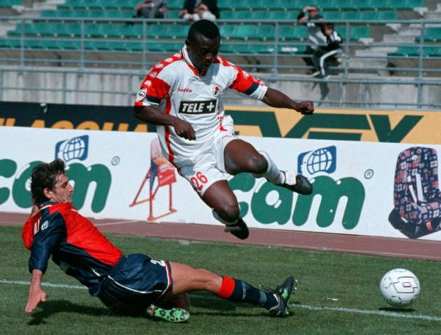 Philemon Masinga è morto, era malato da tempo: aveva 49 anni