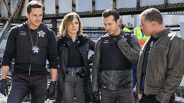 Chicago PD 5: I detective in una scena tagliata dopo la morte di Alvin