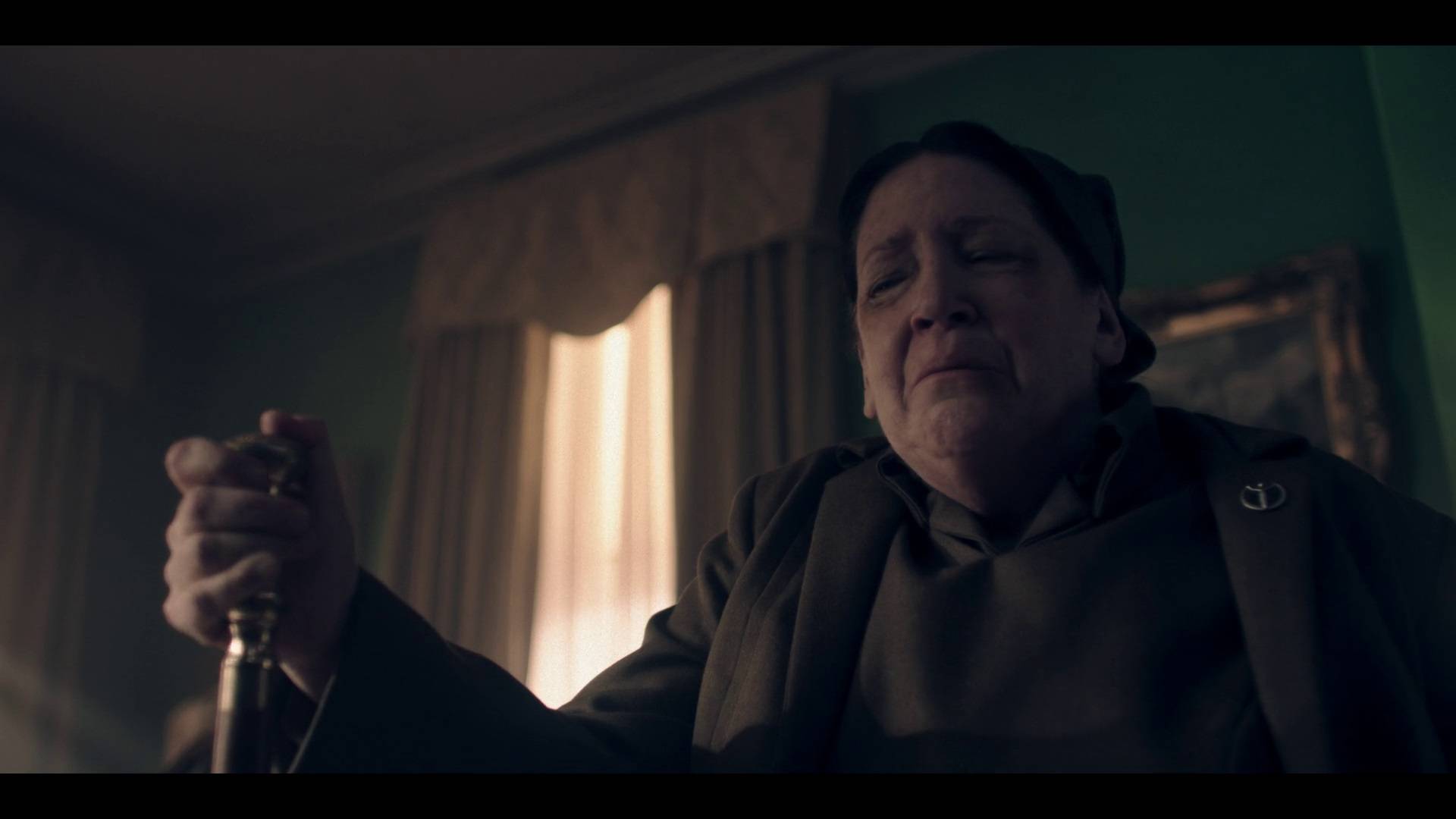 The Handmaid's Tale 3: Ann Dowd spiega il passato di Zia Lydia
