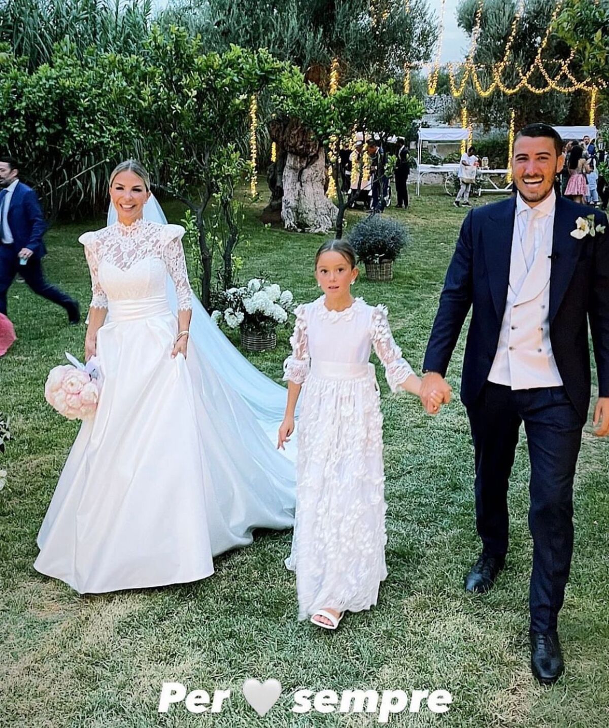Sabrina Ghio e Carlo Negri sposi, l’ex tronista si commuove durante lo ...