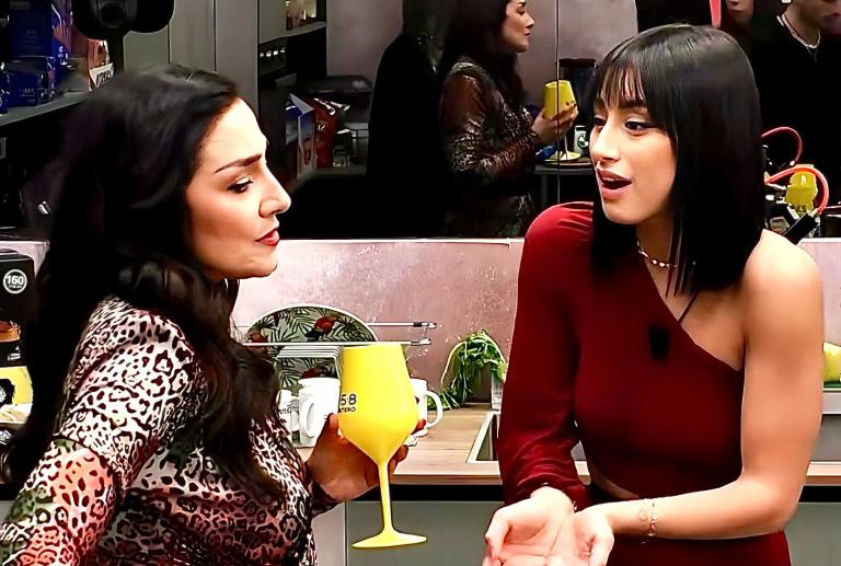 Grande Fratello | Letizia Petris e lo ‘snobismo’ di Sara Ricci | “Hai ... Grande Fratello | Letizia Petris e lo ‘snobismo’ di Sara Ricci | “Hai ...
