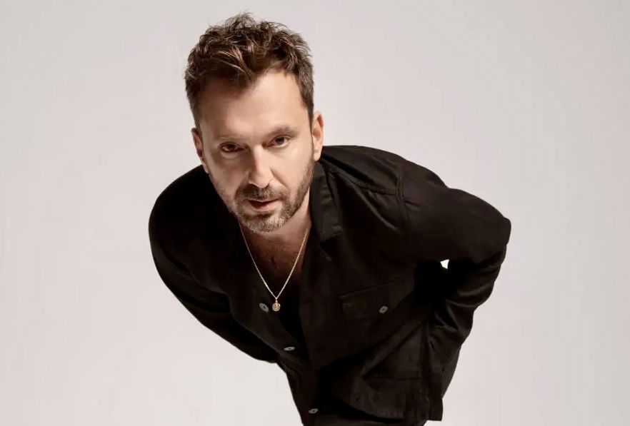 Cesare Cremonini ufficializza la storia d’amore con Caterina Licini