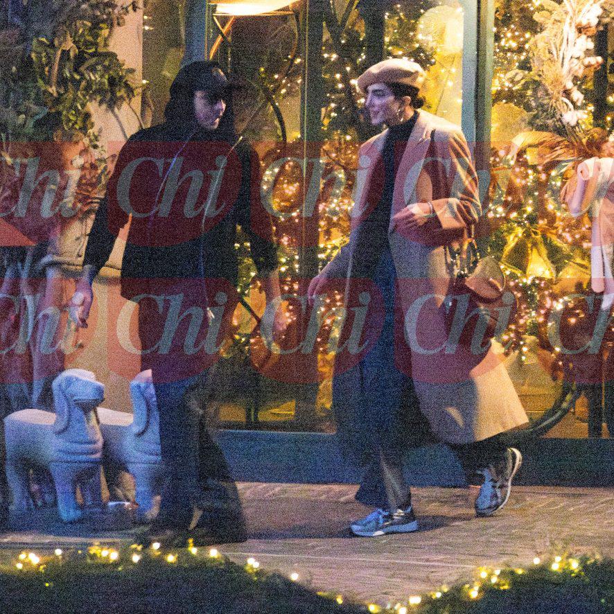 Andrea Iannone paparazzato con Rocío Muñoz Morales: lo scoop di Chi (Foto)