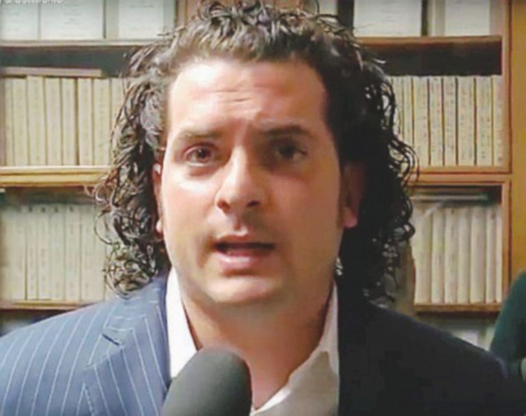 «Compra l'Unità per diventare amico di Tiziano Renzi» | NextQuotidiano