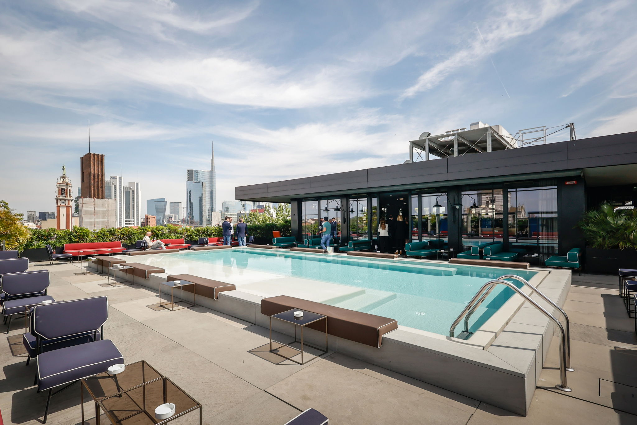 Migliori bar a Milano del 2024: cocktail bar e rooftop imperdibili